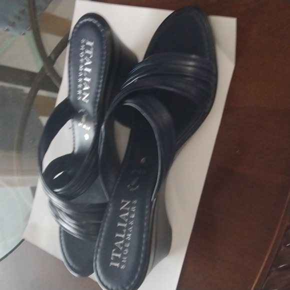 Italian Shoemakers | Shoes | Italian Shoemakers Sandals | Poshmark